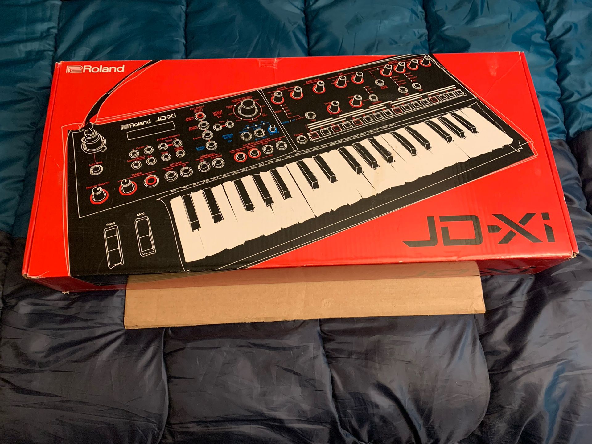 Roland JDXi Keyboard / Synth / Groovebox / Drum Machine for Sale in ...