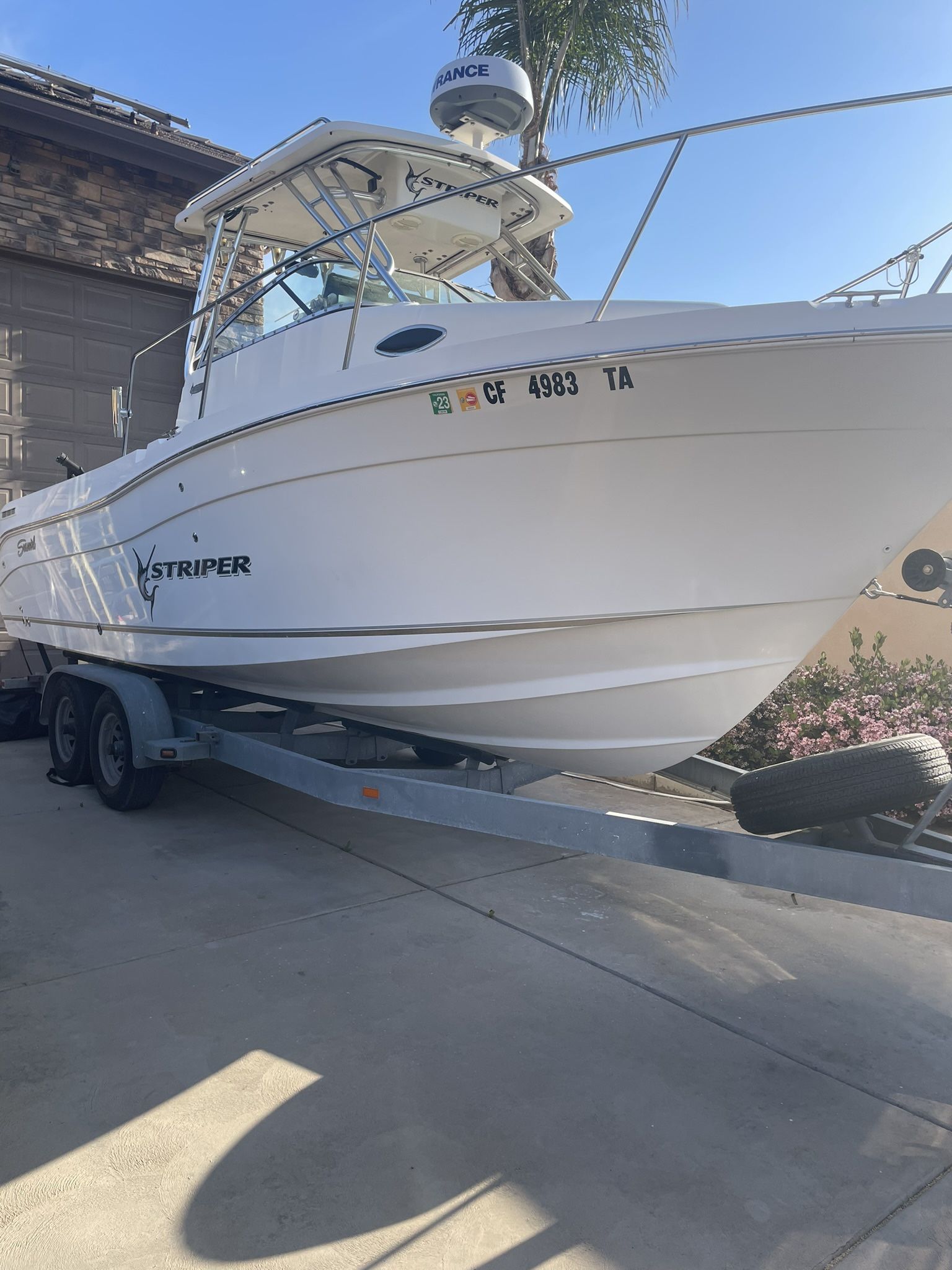 2006 Seaswirl Striper 2601 SE for Sale in Bakersfield, CA - OfferUp
