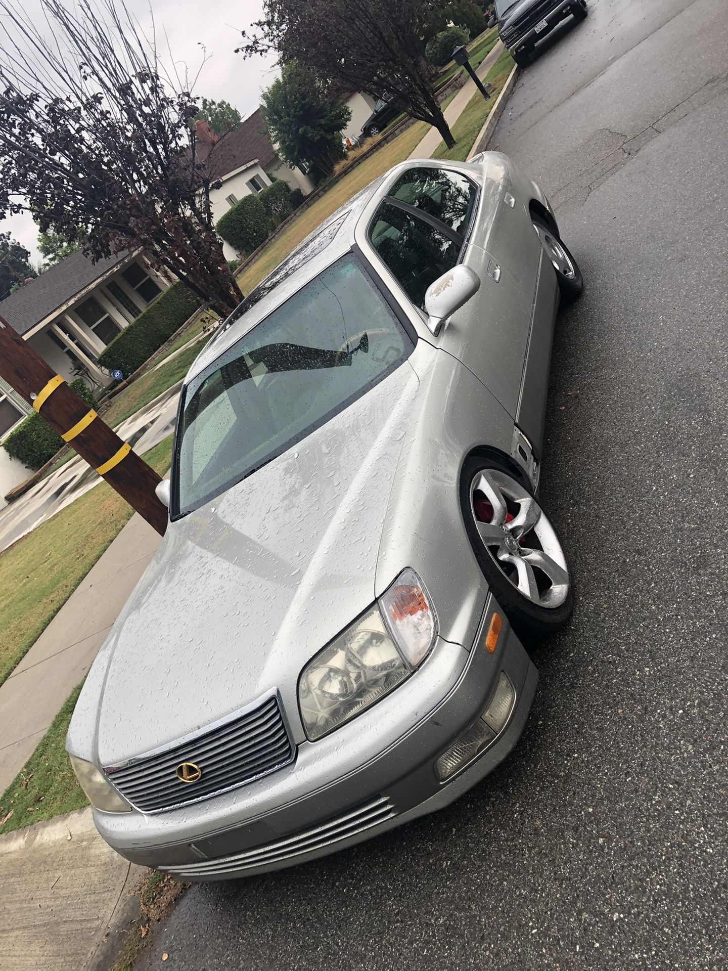 2000 Lexus LS 400 for Sale in San Bernardino, CA - OfferUp
