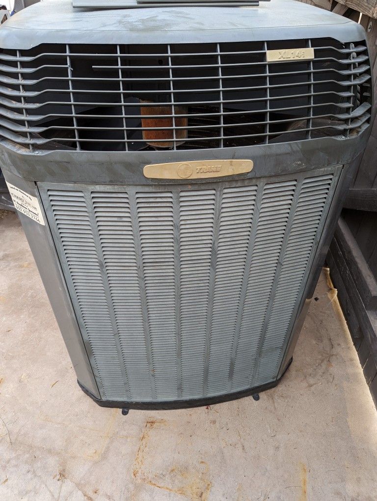 2007 TRANE 5-ton AC Condenser Straight Cool R22 for Sale in Tempe, AZ ...
