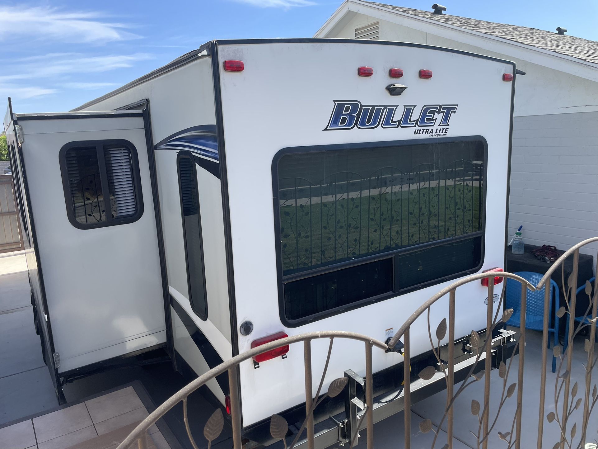 2019 Keystone Bullet RV Ultra Lite Edition. for Sale in Mesa, AZ - OfferUp