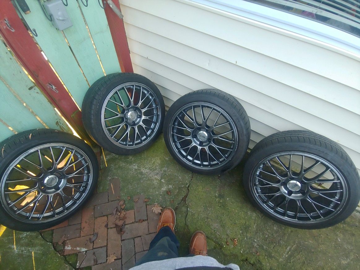 Enkei/Bortex A356 18x8 5x114.3 +35 for Sale in Renton, WA - OfferUp