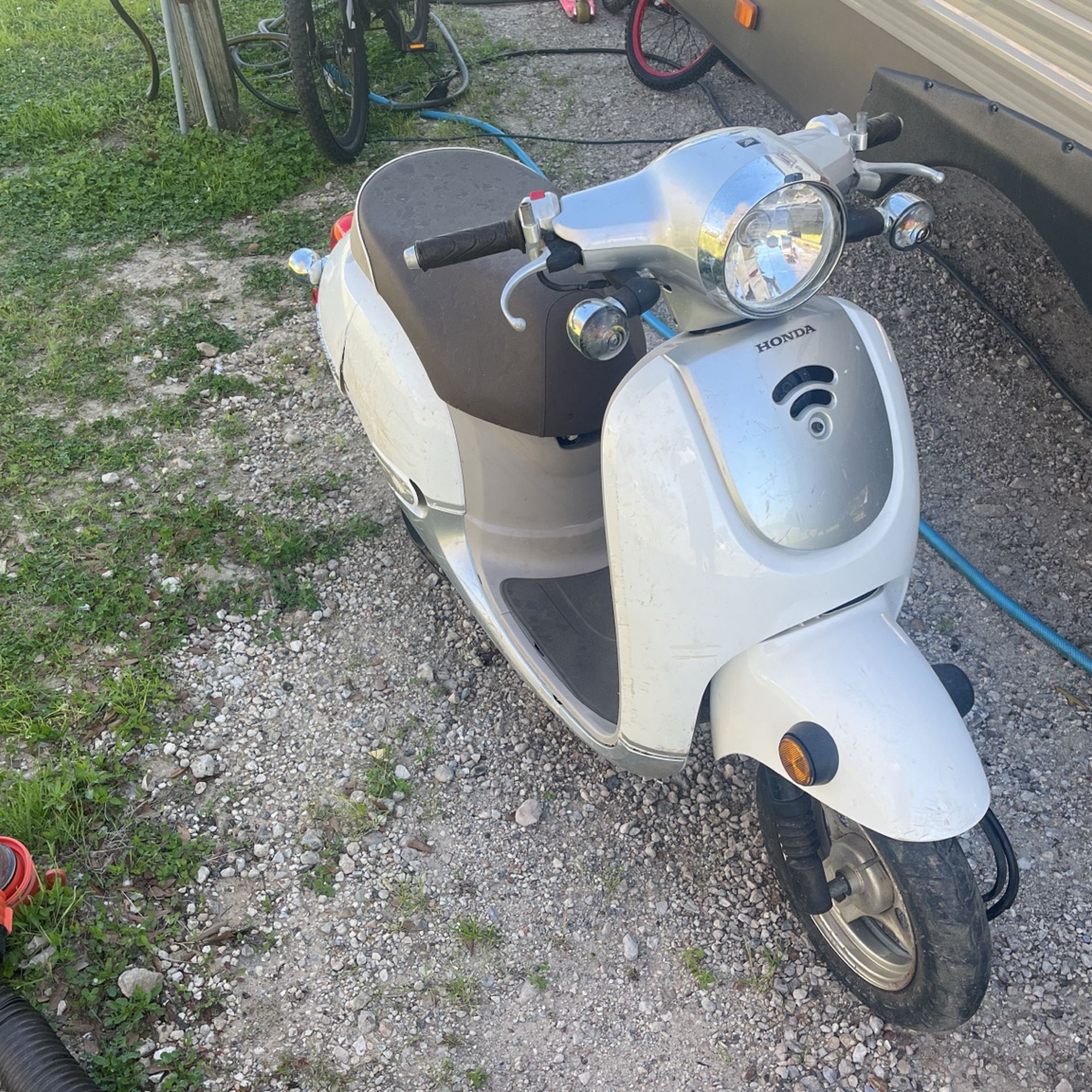 Honda Moped Metropolitan 2015 for Sale in Willis, TX - OfferUp