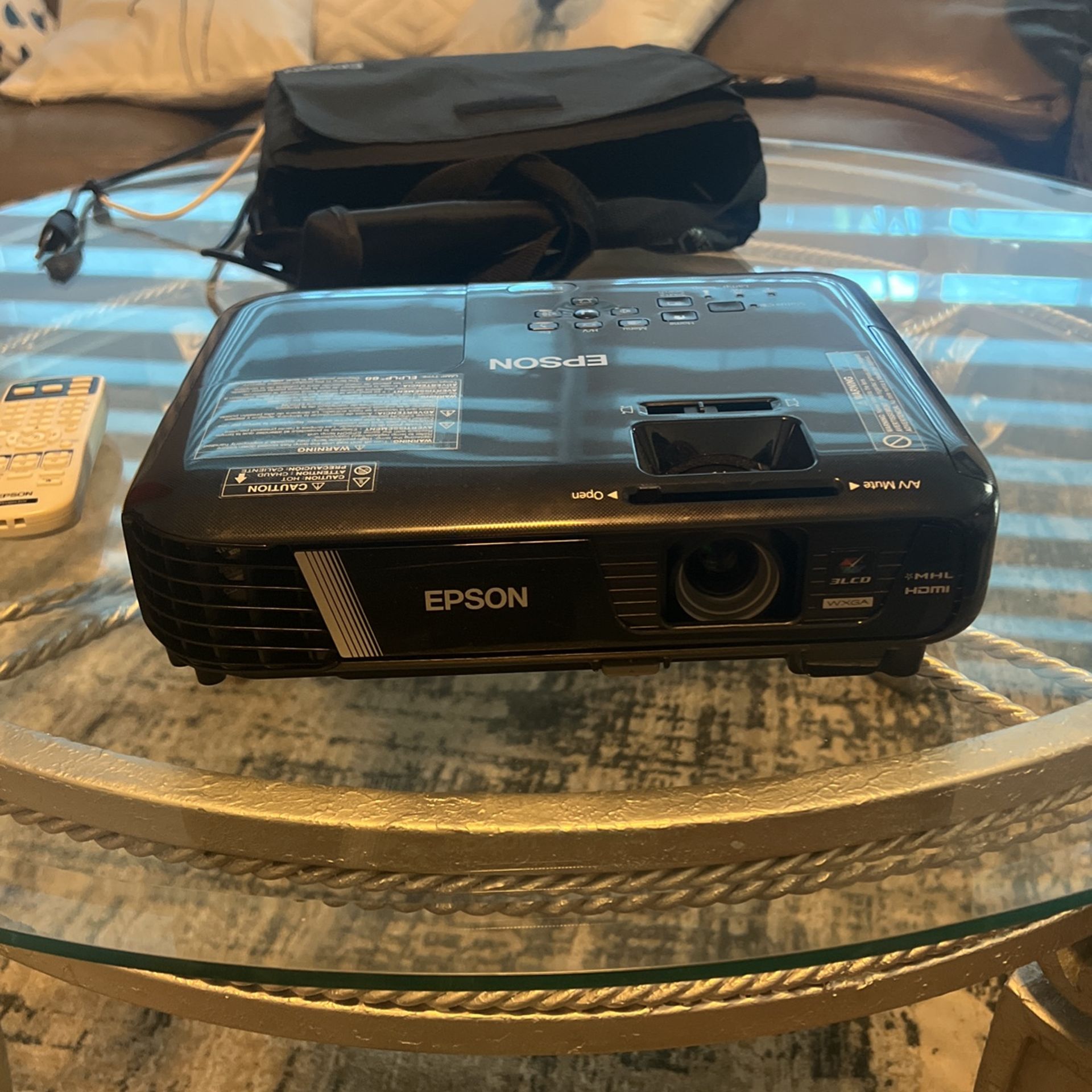 The Epson EX7240 Pro is a wireless WXGA 3LCD projector for Sale in Boca ...