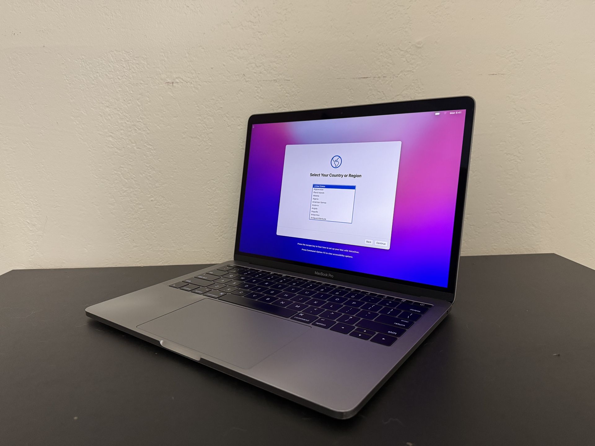 Apple MacBook Pro 13”, macOS Monterey, i5, 251GB SSD, Fully Restored ...