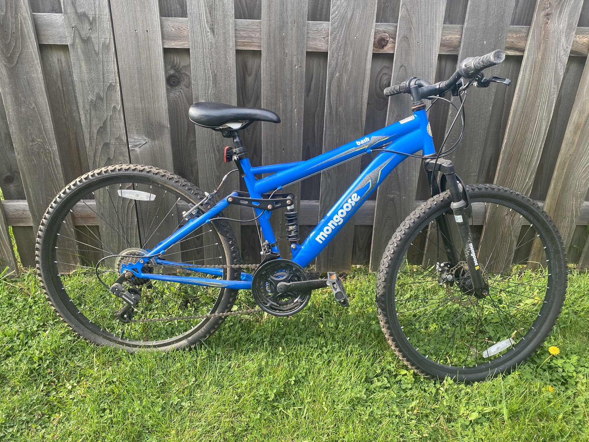 26 Inch Mongoose Mountain Bike for Sale in Downers Grove, IL - OfferUp