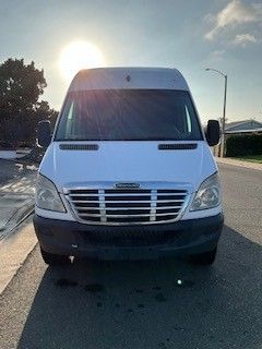 2011 Freightliner Sprinter 170 High Top for Sale in Huntington Beach ...