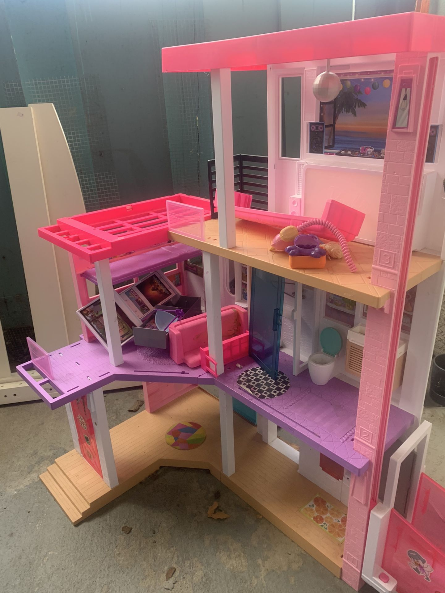 casa-de-barbie-for-sale-in-san-bernardino-ca-offerup