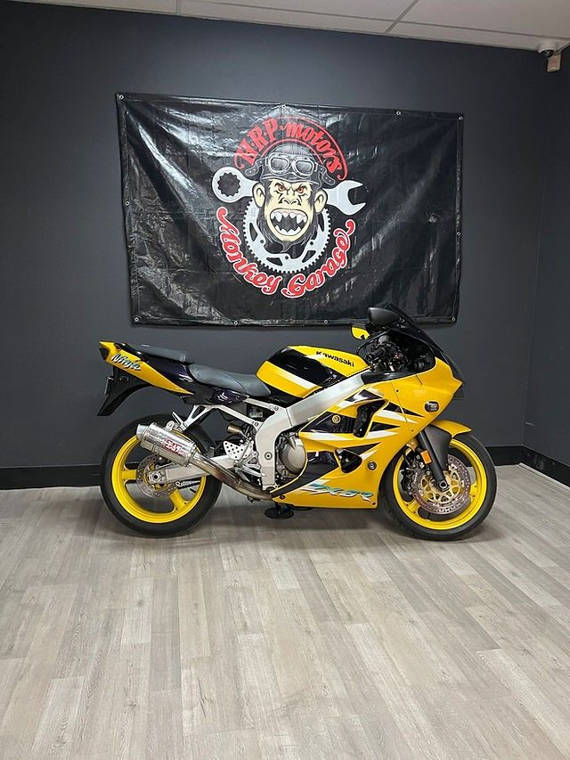2001 Kawasaki Zx6-r for Sale in Las Vegas, NV - OfferUp
