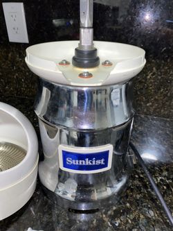 Vintage Sunkist Juicer