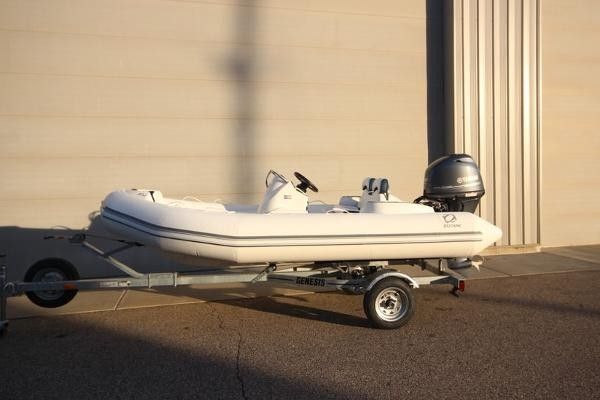 Zodiac Center Console for Sale in Fort Lauderdale, FL - OfferUp