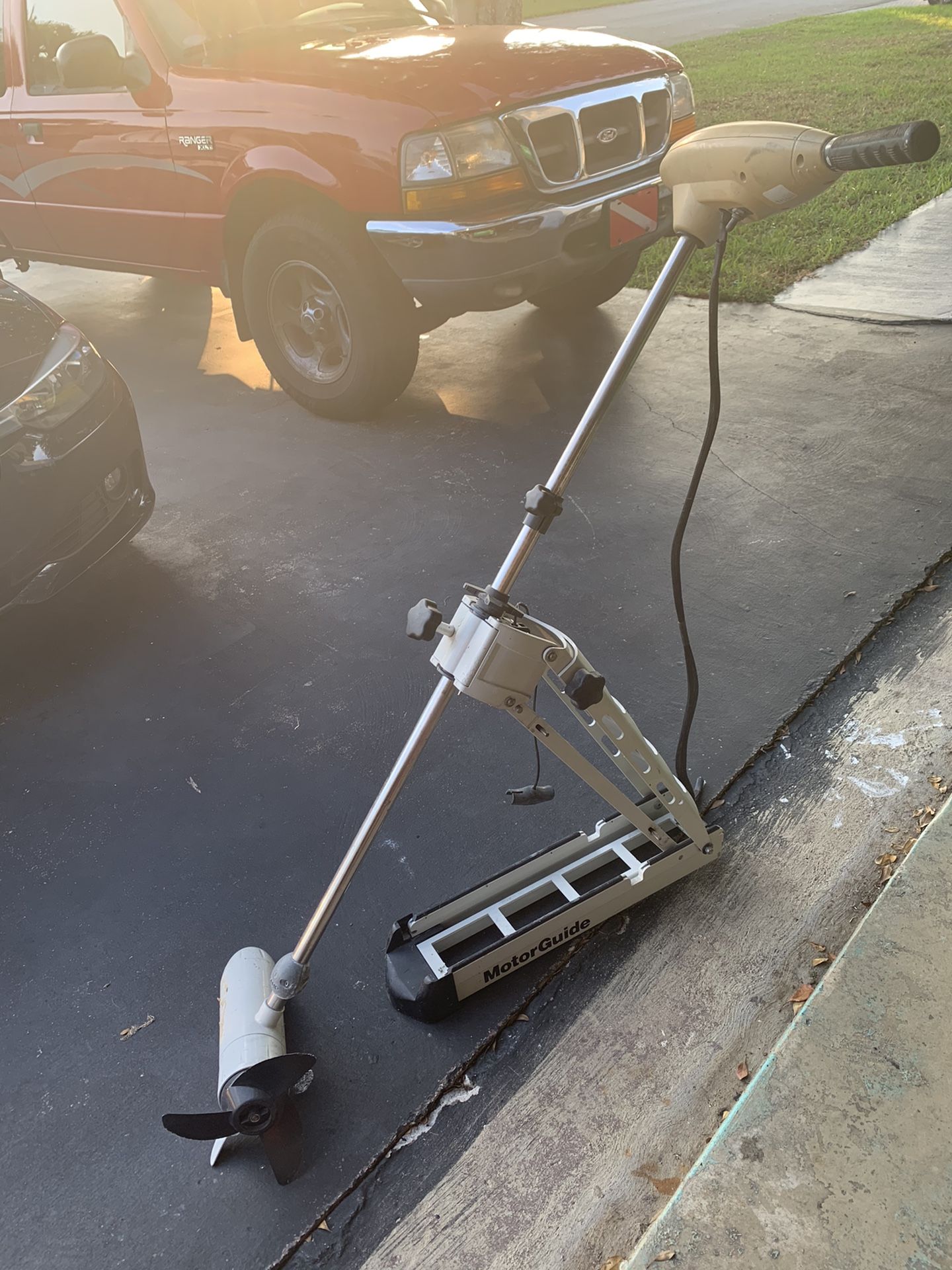 Motorguide great white 82 saltwater 24v bow mount trolling motor for ...