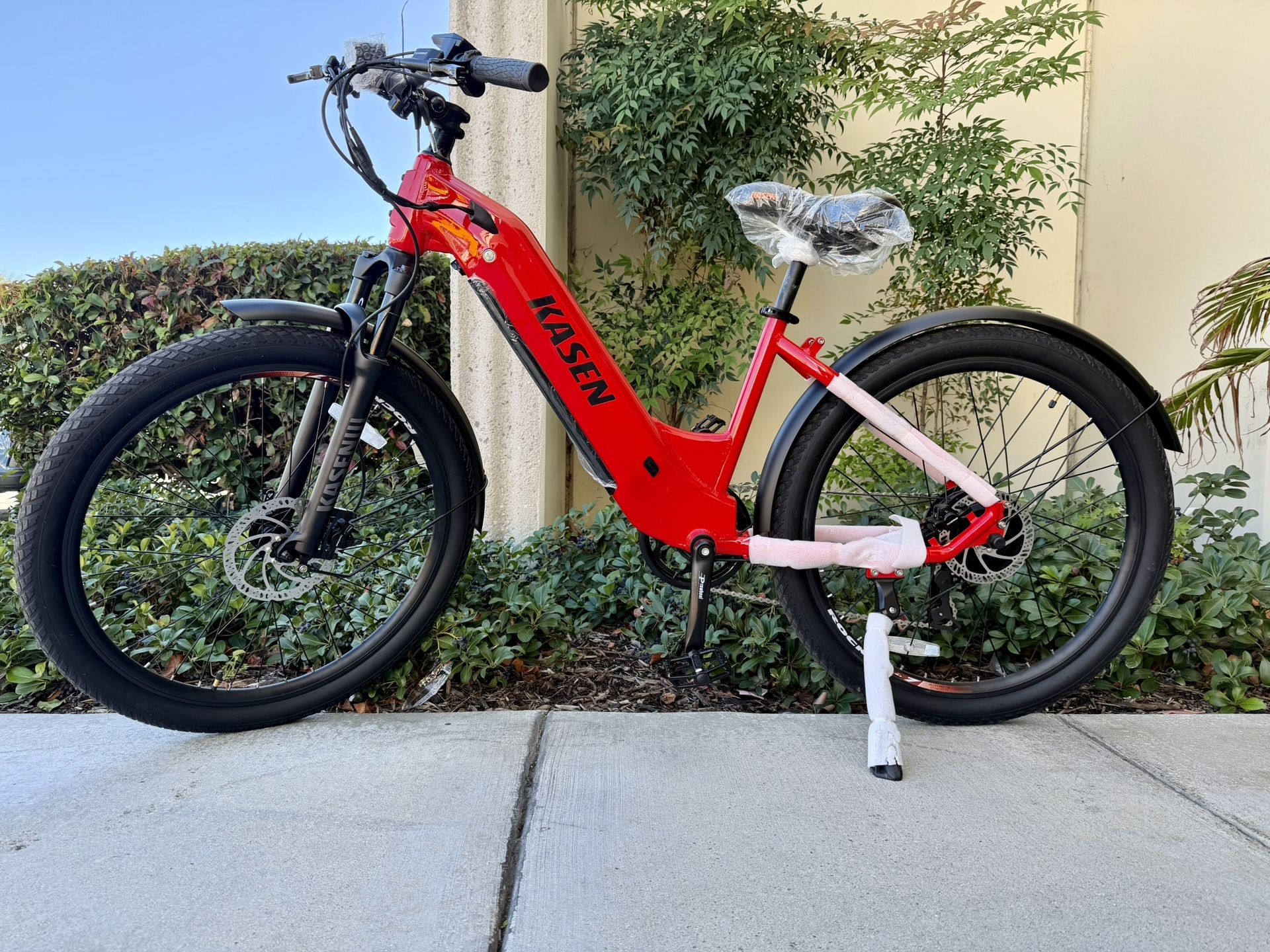 Kasen City 2.0 Step-Through Electric Bike – 500W Motor | 48V Battery | Red | NEW for Sale in ...