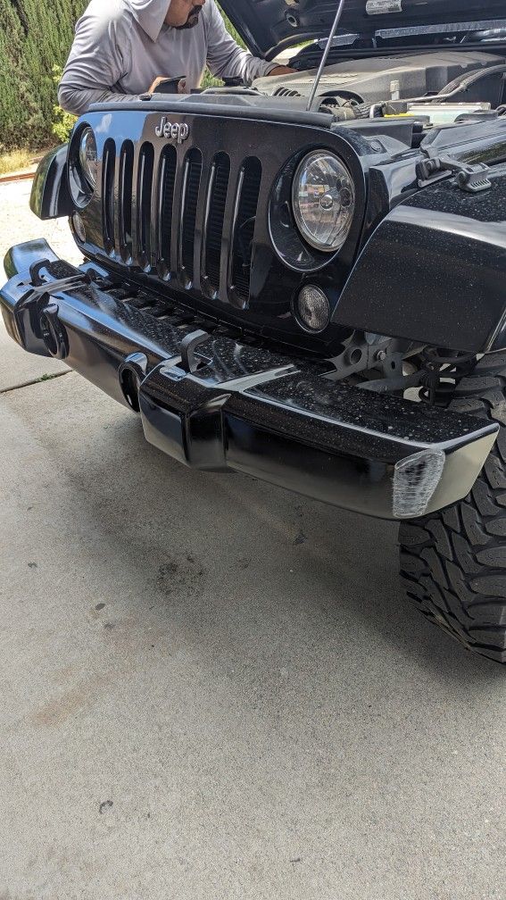Jeep Wangler OEM Front Bumper for Sale in Moreno Valley, CA - OfferUp