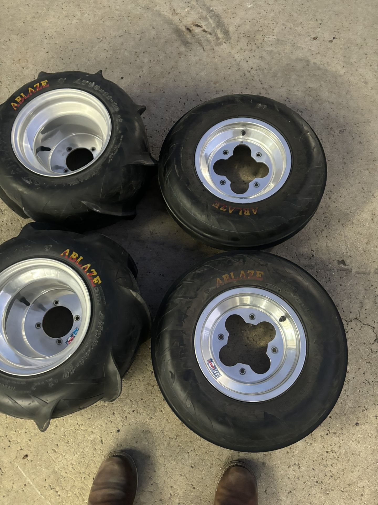 Honda 400ex Quad Paddle Tires for Sale in Rancho Cucamonga, CA - OfferUp