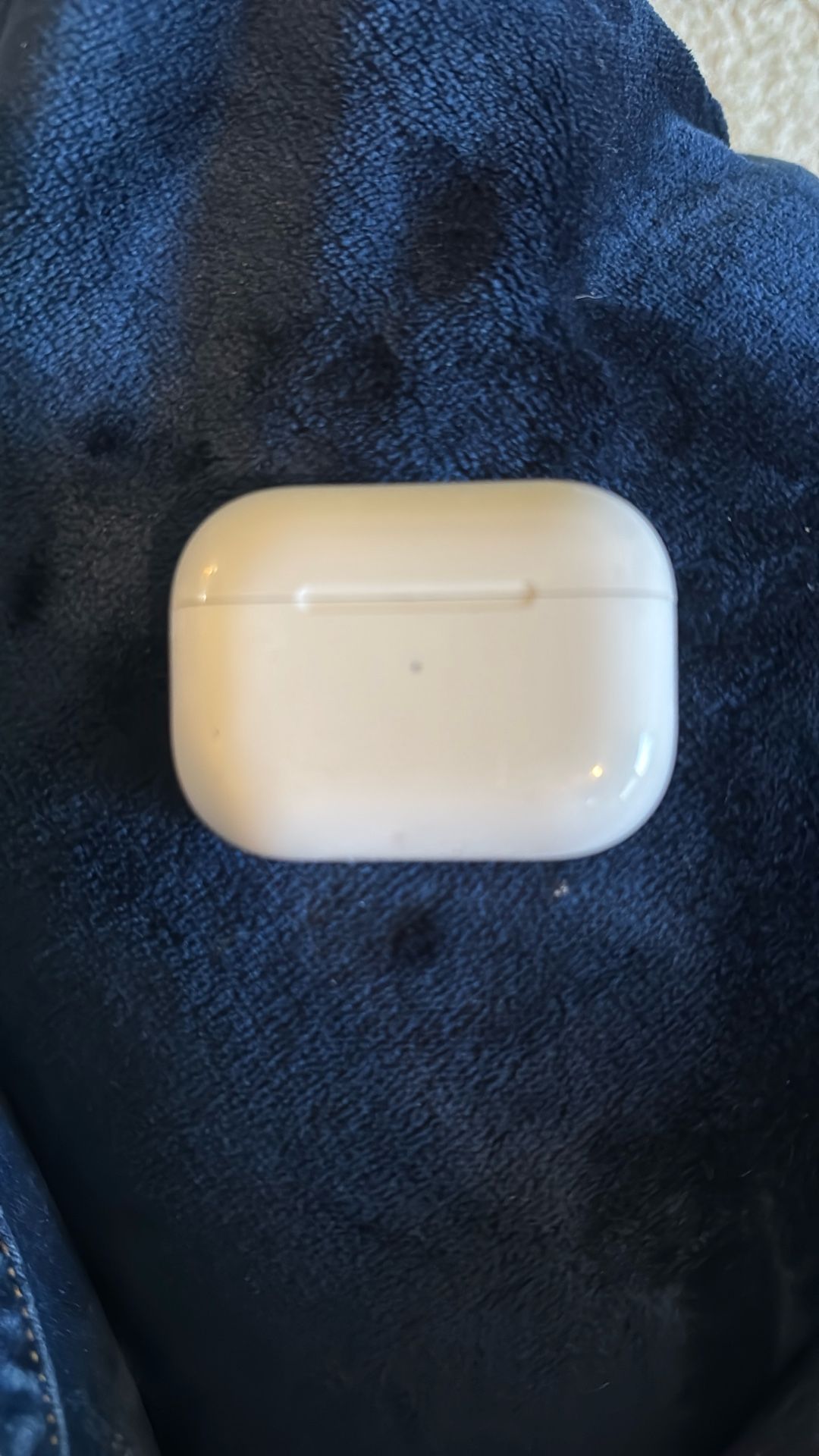 AirPod Pro Wireless Charging Case for Sale in Pt Orange, FL - OfferUp