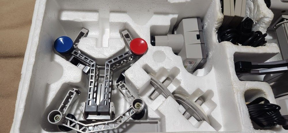 ORIGINAL NINTENDO NES ROB THE ROBOT DELIXE SET COMPLETE for Sale in ...