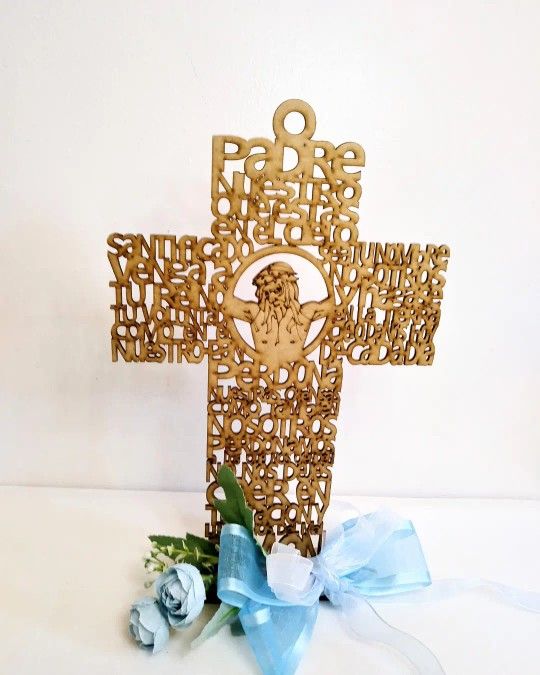Cruz de Madera con el Padre Nuestro Centro de mesa para Bautizo ...
