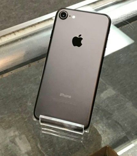 iPhone 7 32 GB Unlocked for Sale in Durham, NC - OfferUp