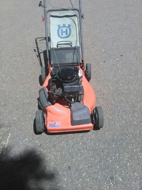 Self propelled Husqvarna 6522 SL for Sale in Colorado Springs, CO - OfferUp