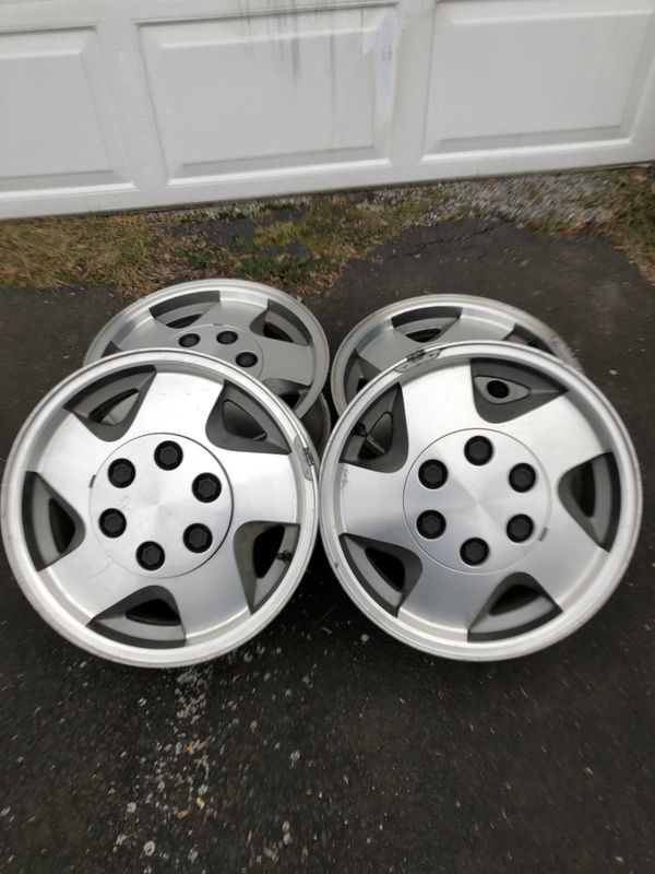 1990 Chevy truck wheels. Fit 1990 to 1994 maybe other years also. for ...