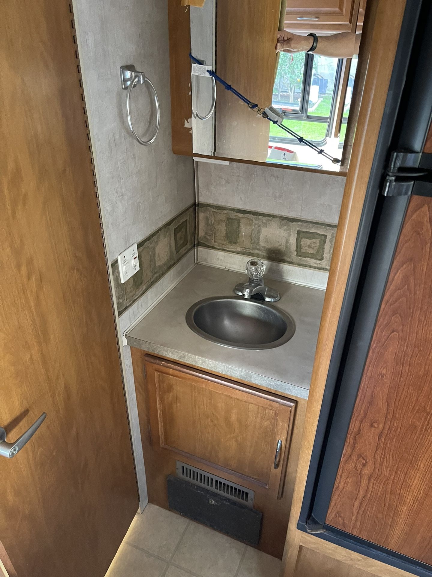 Motorhome 23 Foot Jamboree Class C for Sale in San Diego, CA - OfferUp