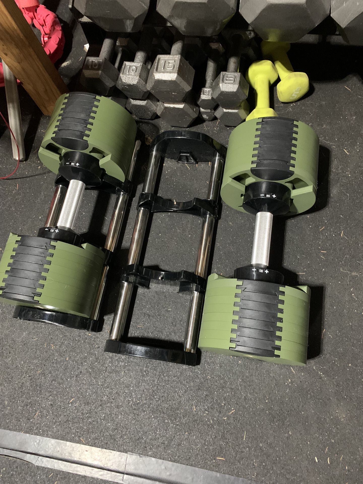 80 Lb Adjustable Dumbbells for Sale in Snohomish, WA - OfferUp