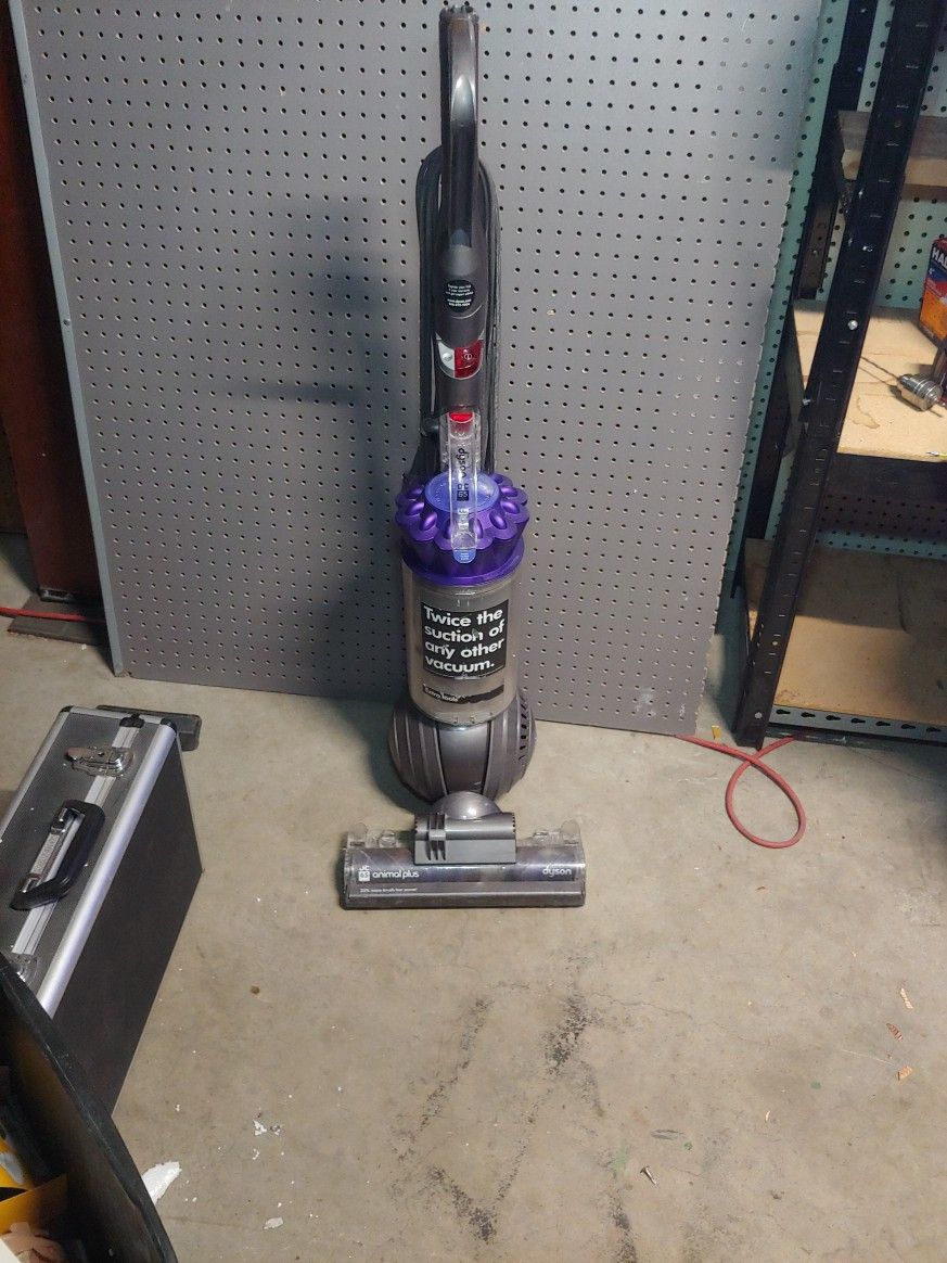 Dyson Animal Vacuum Dc65