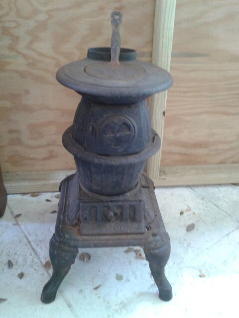 Rare Antique UMCO #28 POT BELLY STOVE for Sale in Boca Raton, FL - OfferUp