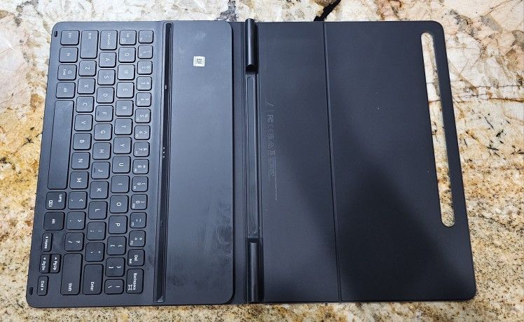 SAMSUNG Galaxy Tab S8 Book Cover Keyboard for Sale in Long Beach, CA ...