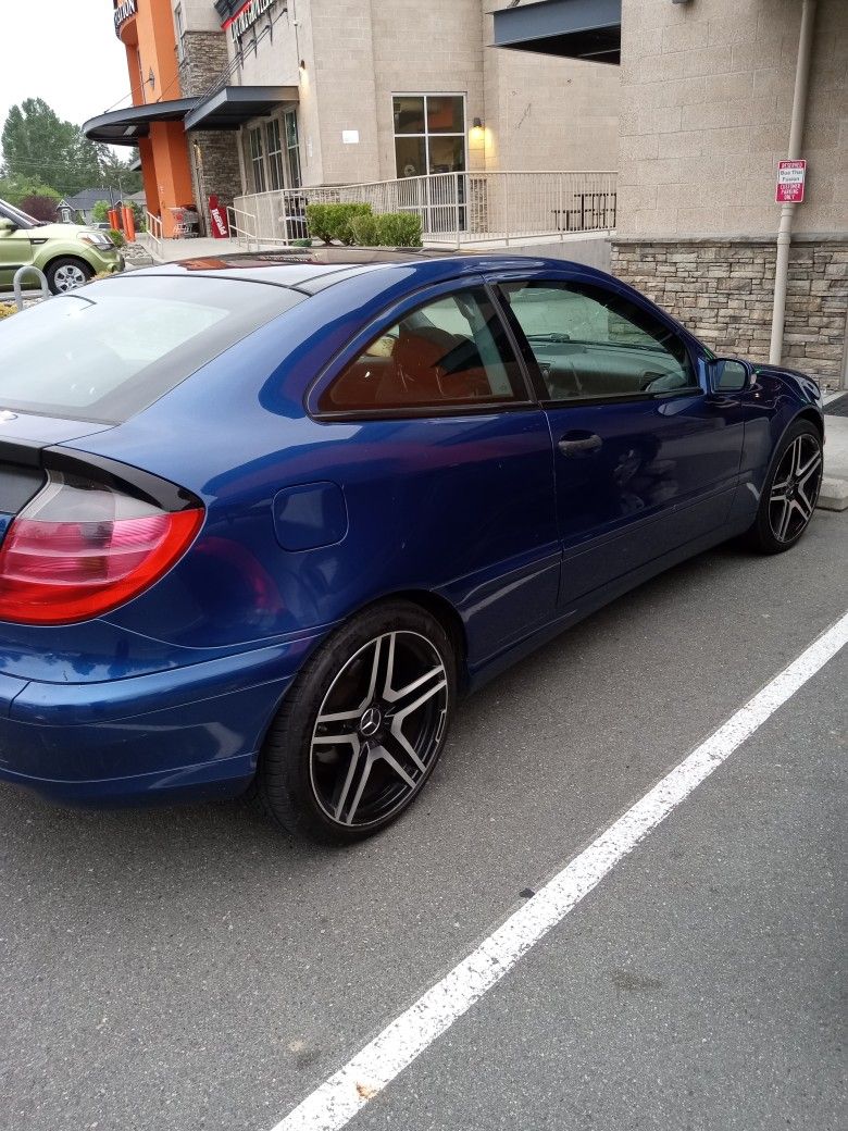 2003 Mercedes C230 Kompressor for Sale in Everett, WA - OfferUp