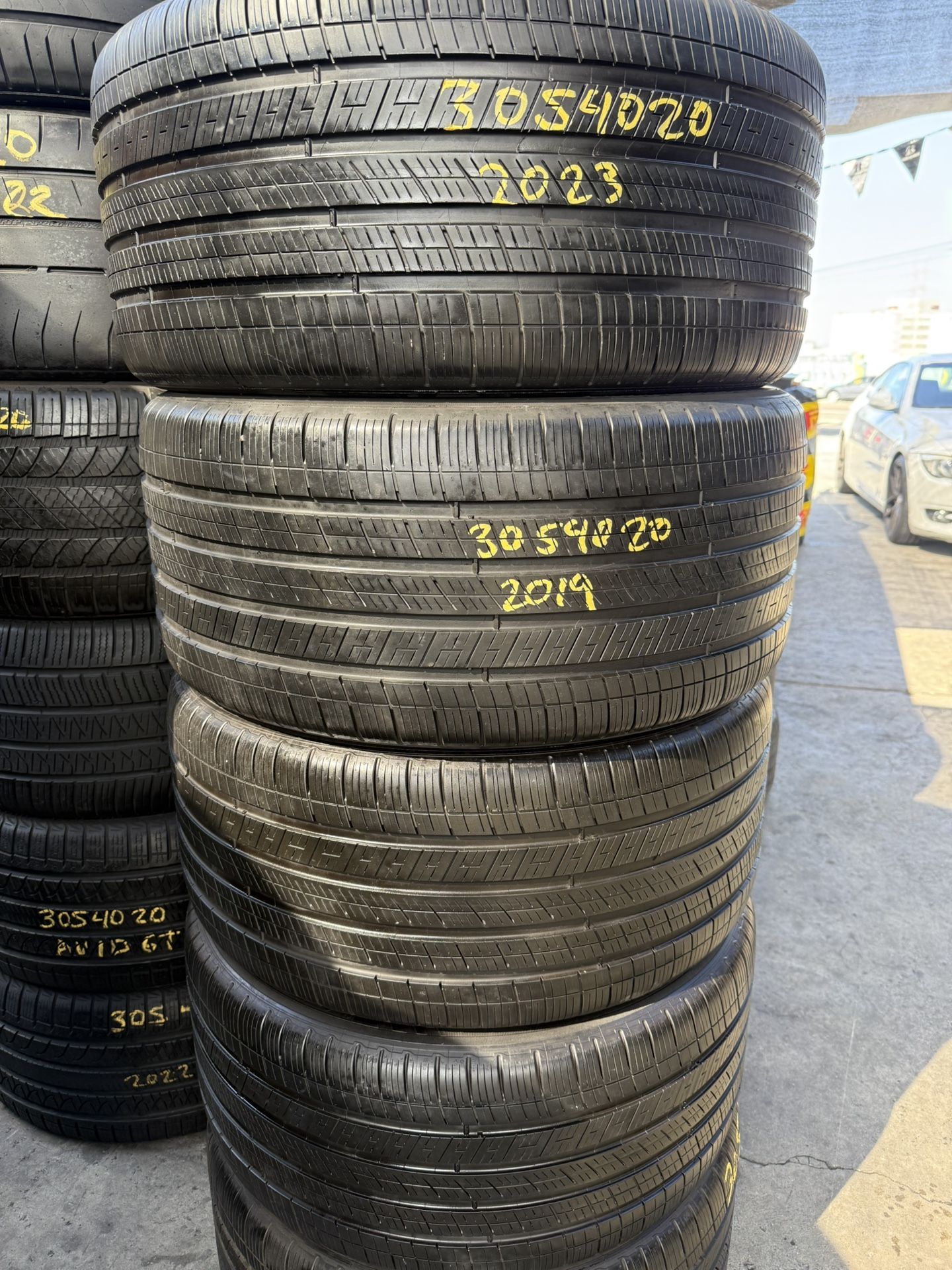 20” tires michelin 305/40/20 semi new with free installation $300 for ...