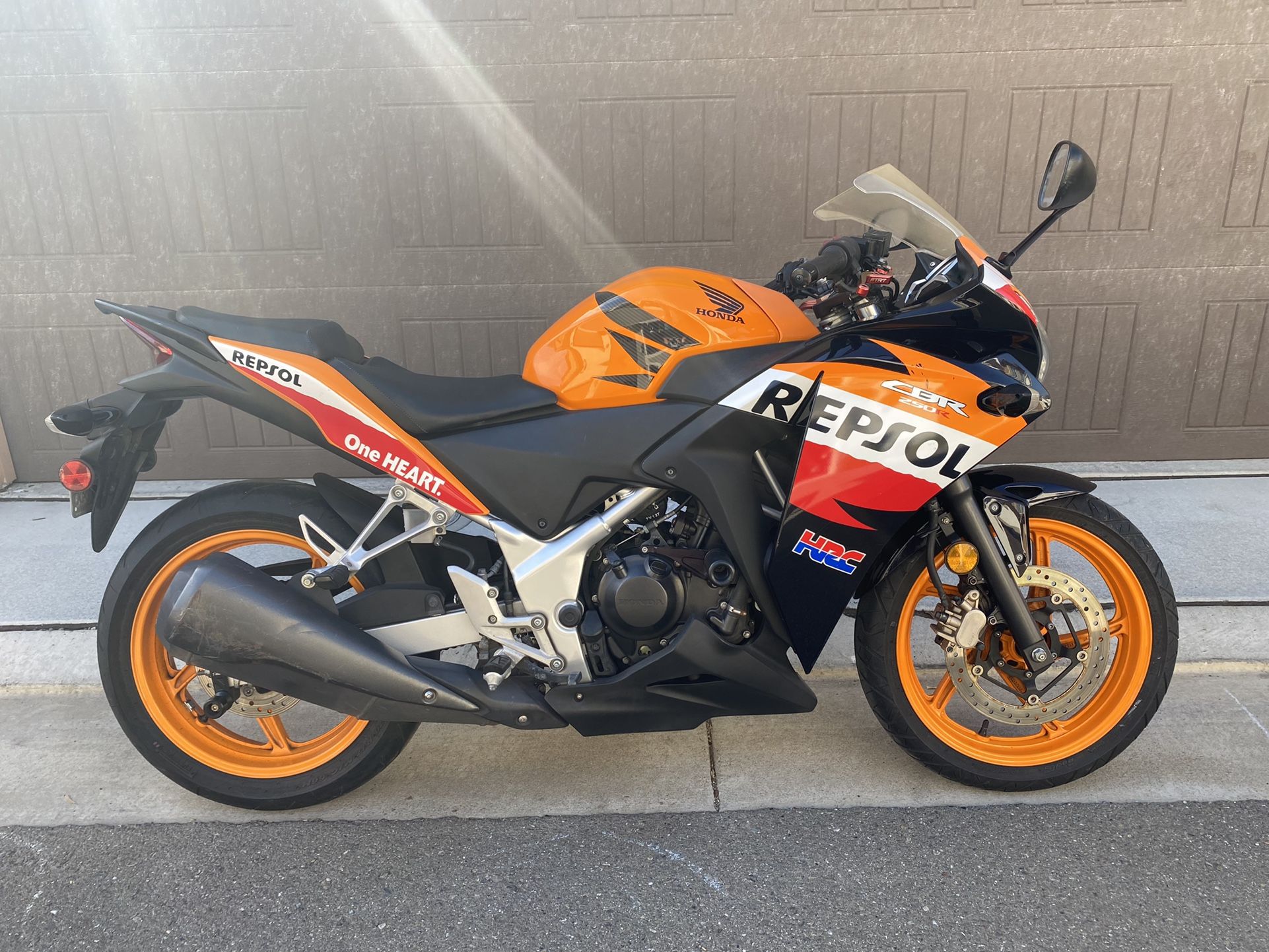 2013 Honda CBR250R Repsol for Sale in Livermore, CA - OfferUp