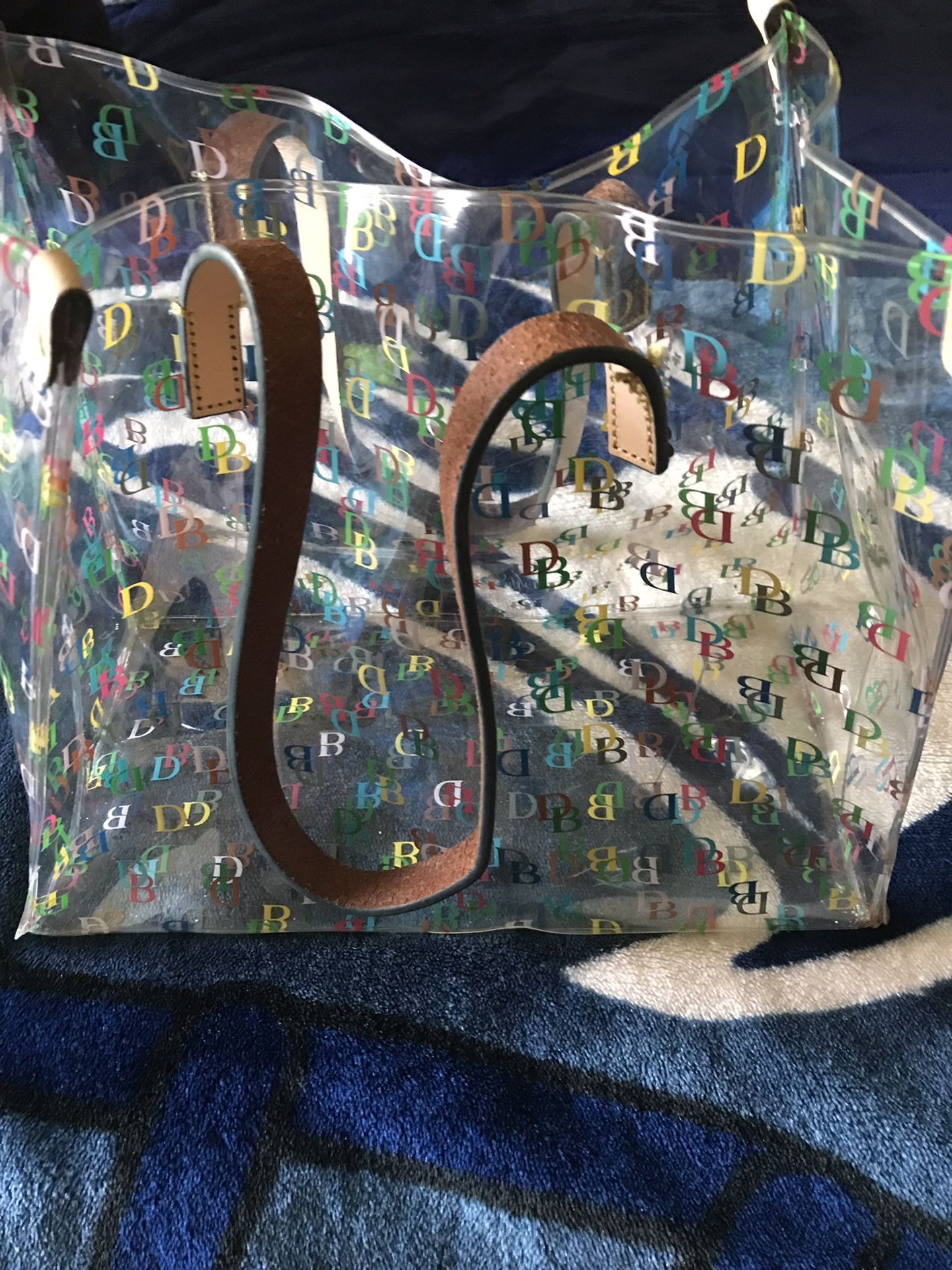 Dooney & Bourke Signature Clear Plastic Tote for Sale in Seattle, WA ...