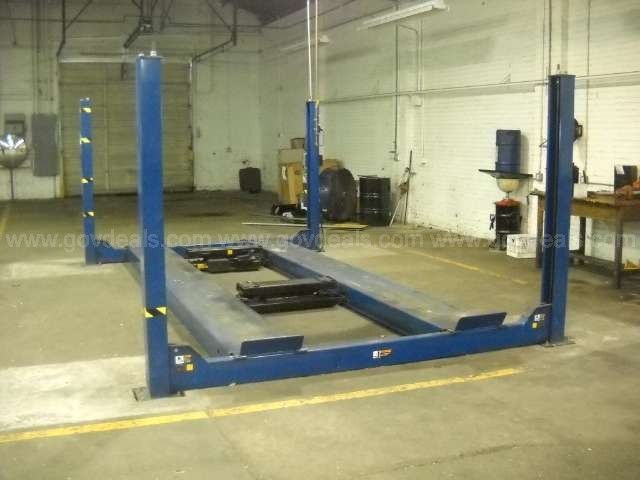 12000 lb rotary 4 post Automotive lift for Sale in Glendale, AZ - OfferUp