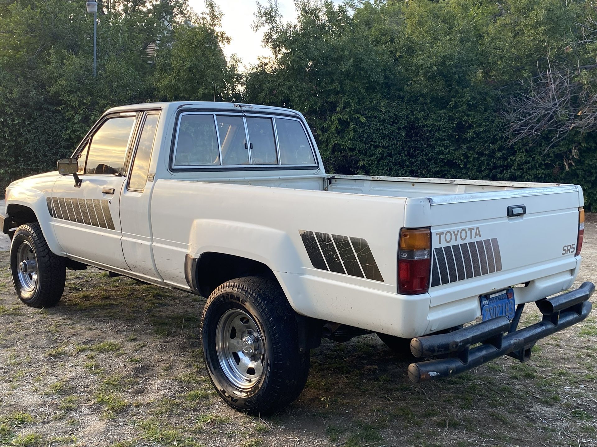 1985 Toyota (Hilux) Extra-Cab SR5 4x4 5speed for Sale in Riverside, CA ...