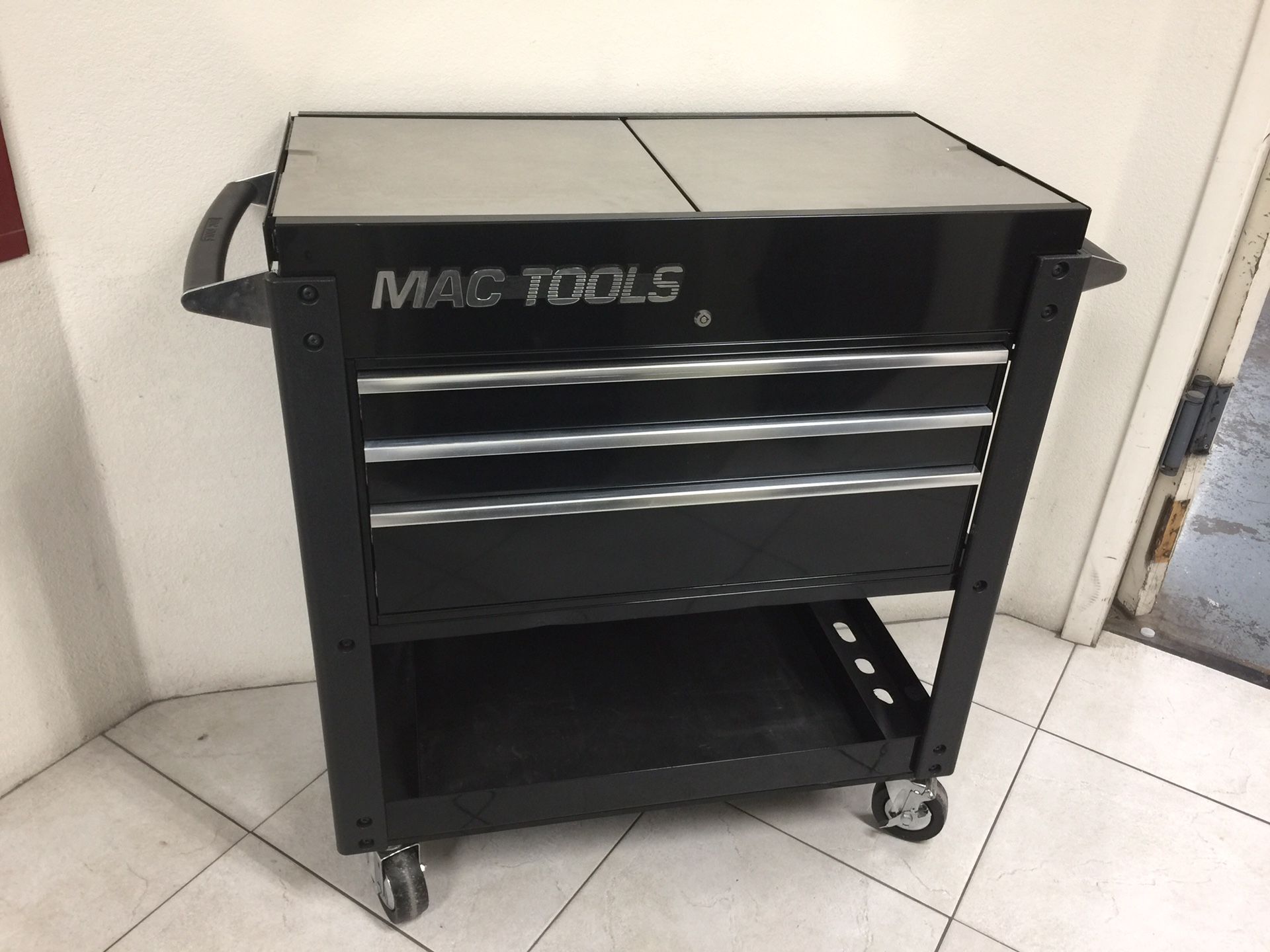 Mac tools tool cart / tool box mb195uc for Sale in Phoenix, AZ - OfferUp