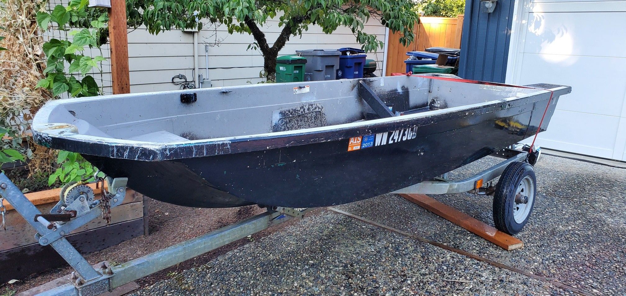 12' sear gamefisher fiberglass boat. for Sale in Redmond, WA - OfferUp