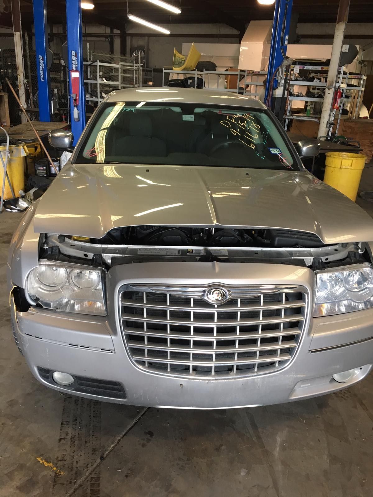 2010 Chrysler 300 Back Seats