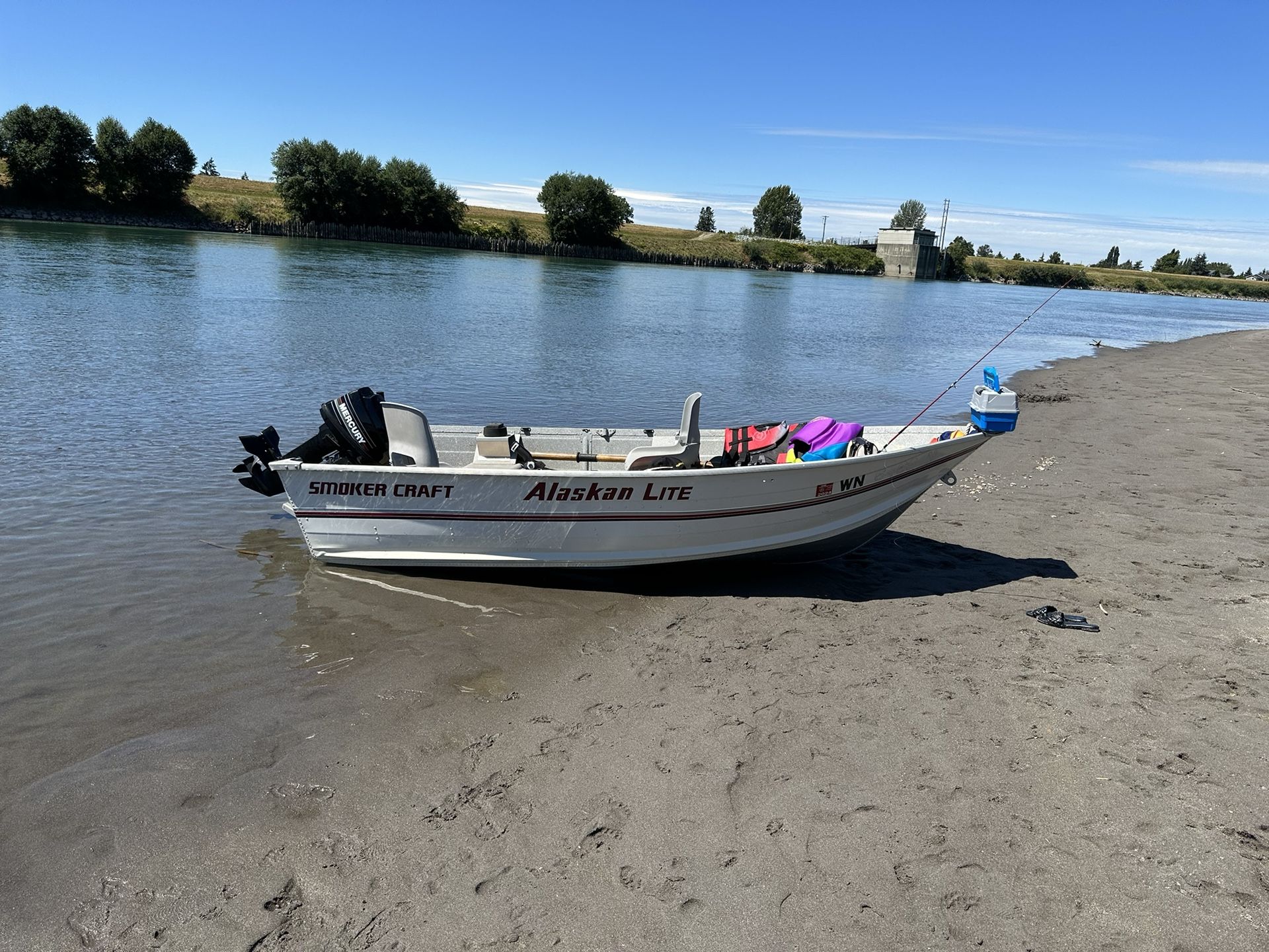 1997 Smoker craft Alaskan lite for Sale in Mount Vernon, WA - OfferUp