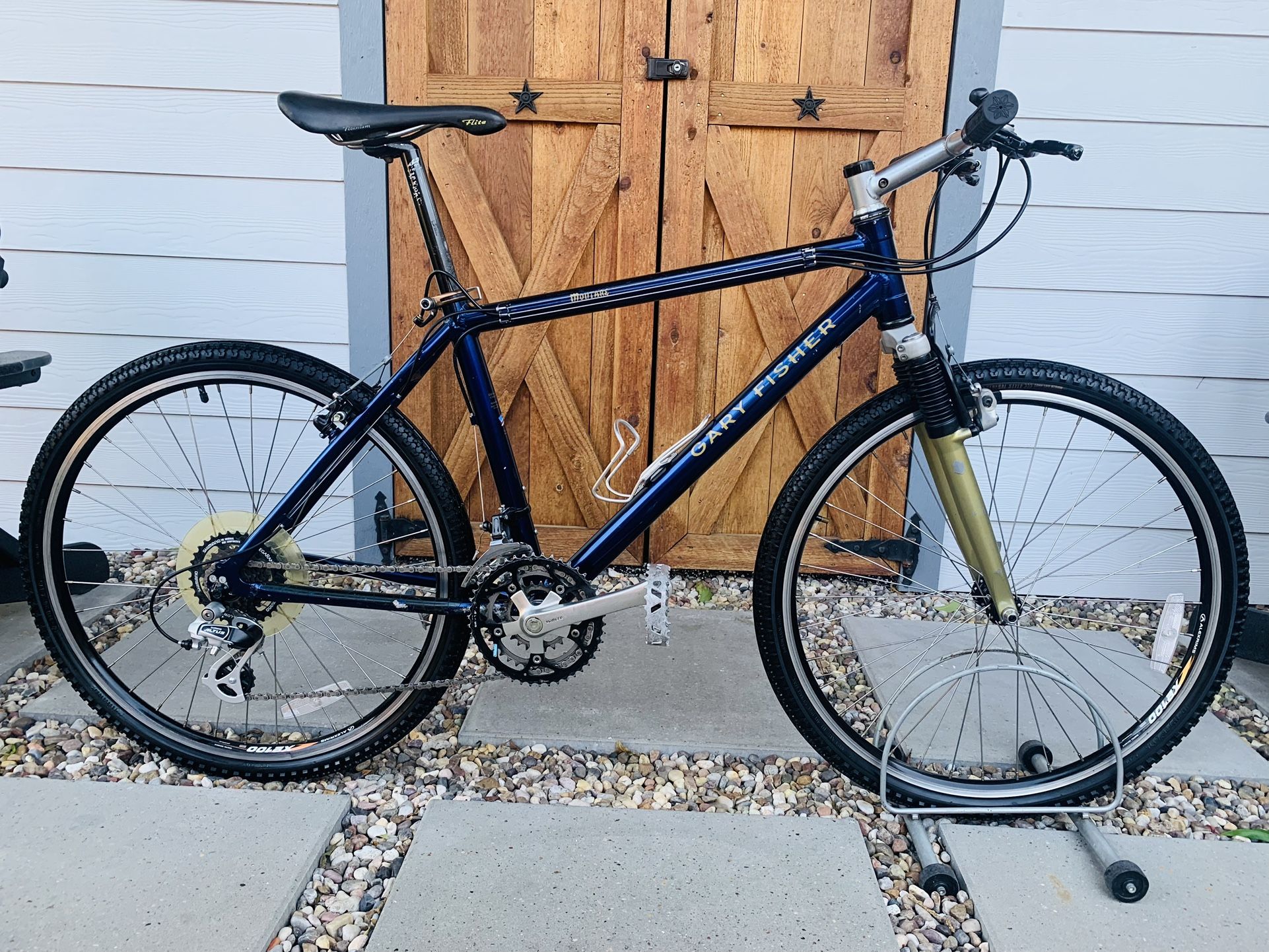 Vintage Beautiful Gary Fisher Montare Mountain Bike for Sale in Houston ...