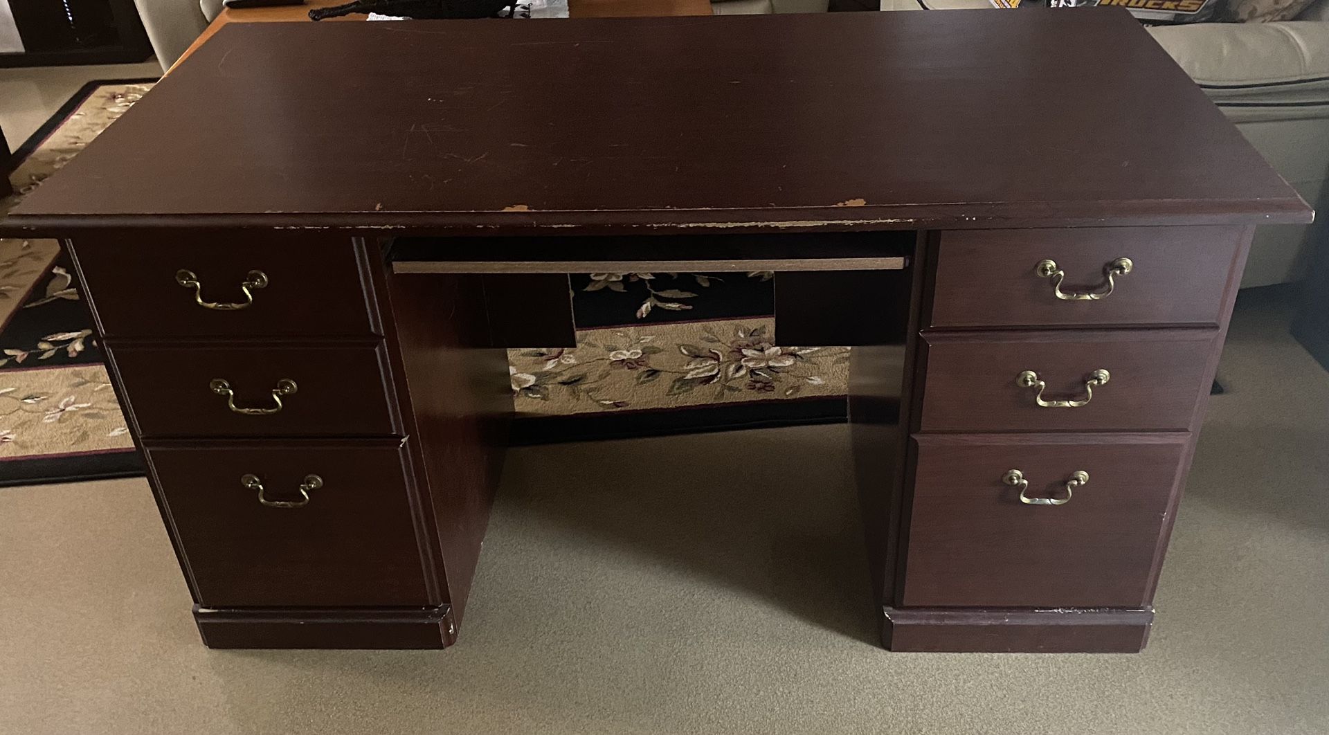 Heavy Office/Computer Desk for Sale in Sorrento, FL - OfferUp