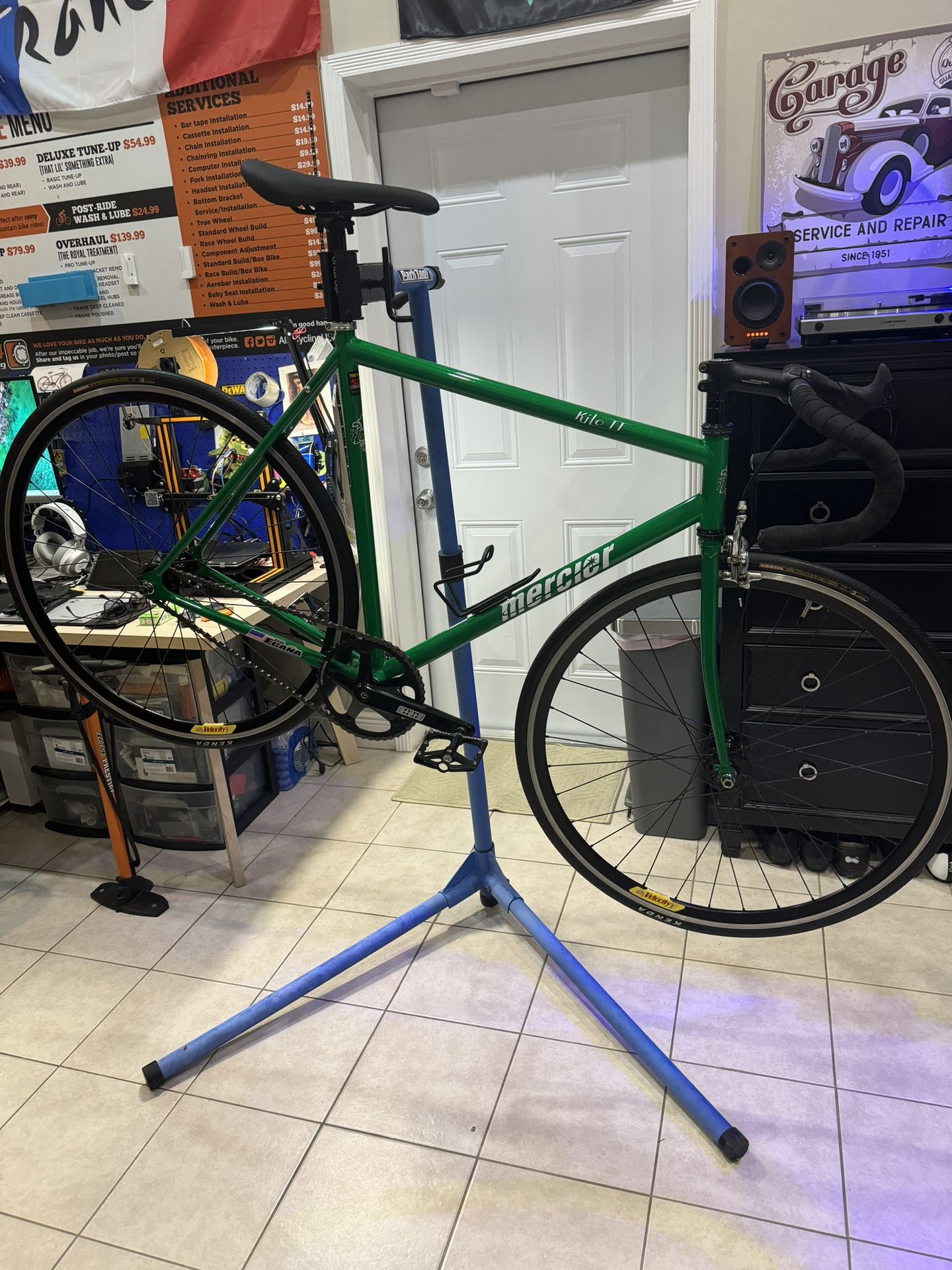 Mercier Kilo TT 53cm Fixed Gear Track Bike for Sale in Miami, FL - OfferUp