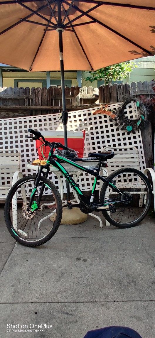 26" Huffy Nighthawk Mountain Bicycle for Sale in Pasadena, CA - OfferUp