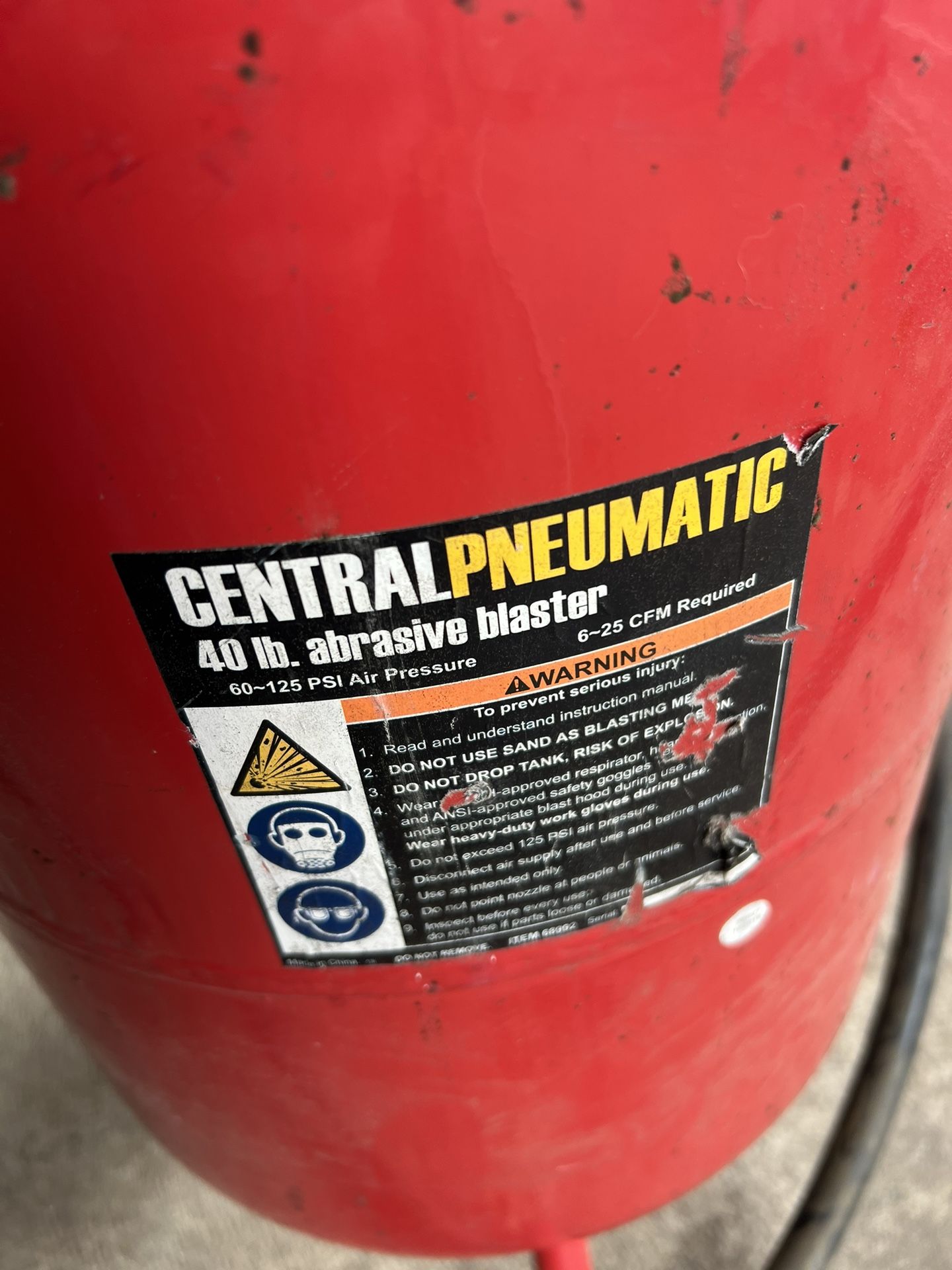 central abrasive 40lb abrasive blaster Tools Machinery