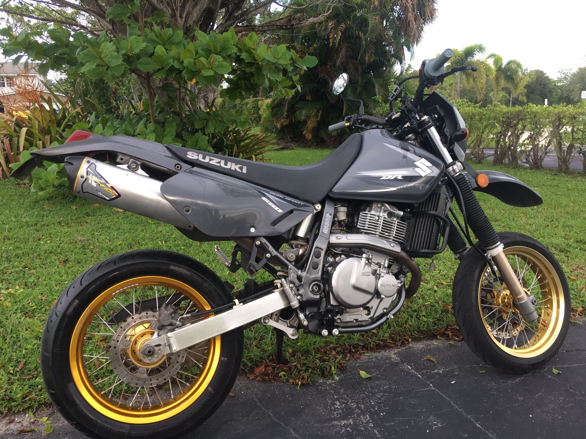 Suzuki Dr650 Supermoto