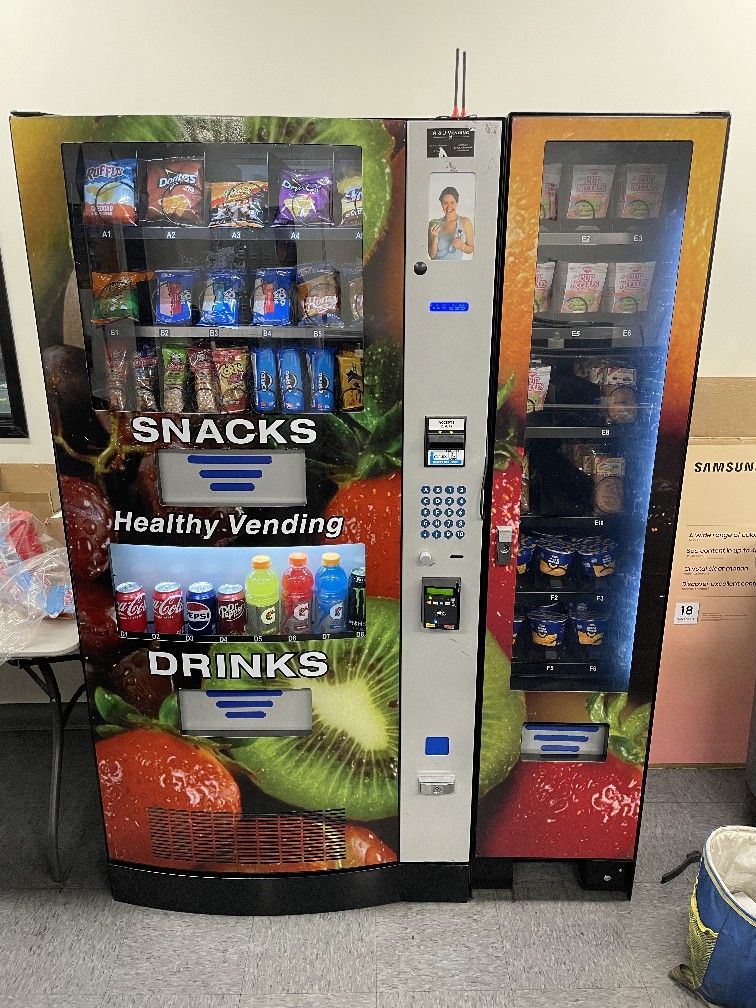 Saega Hy900 Combo Vending Machine for Sale in Los Angeles, CA - OfferUp