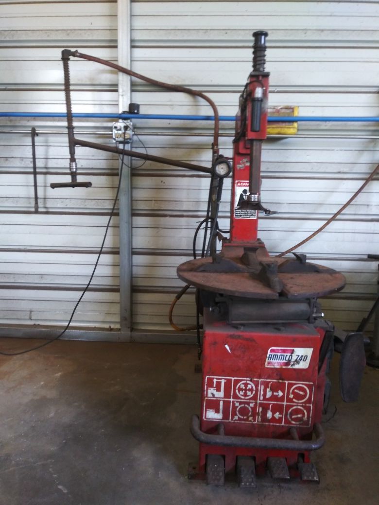 Ammco 740 tire machine for Sale in Trinity, FL - OfferUp