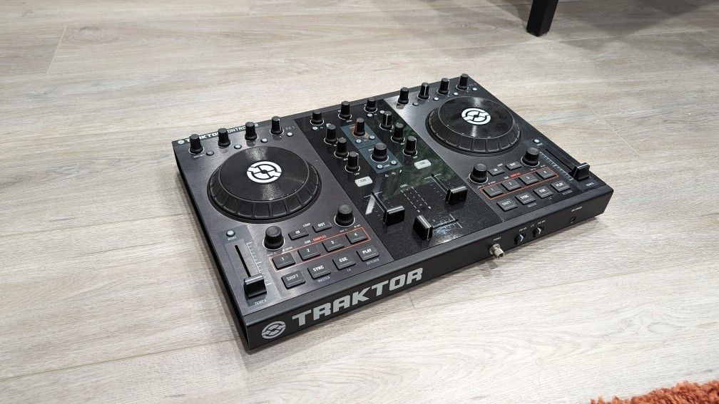 DJ Controller Traktor Control MK1 for Sale in La Canada Flt, CA - OfferUp