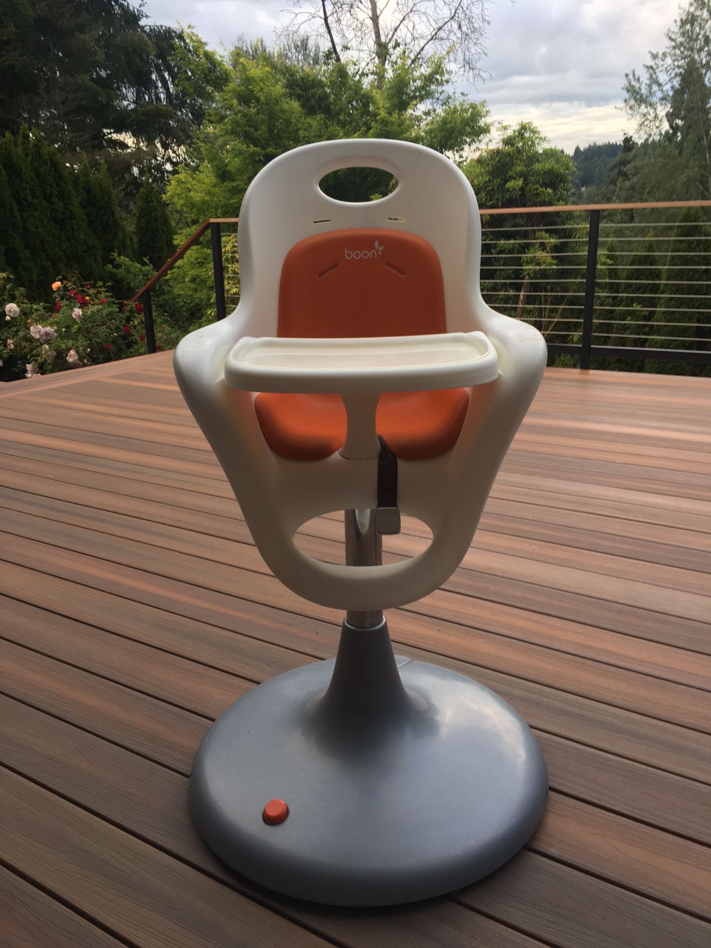 Boon high chair / highchair for Sale in Bellevue, WA - OfferUp